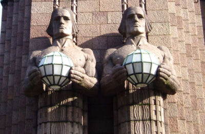 Lyhdynkantajat / Lantern Carriers - HAM
